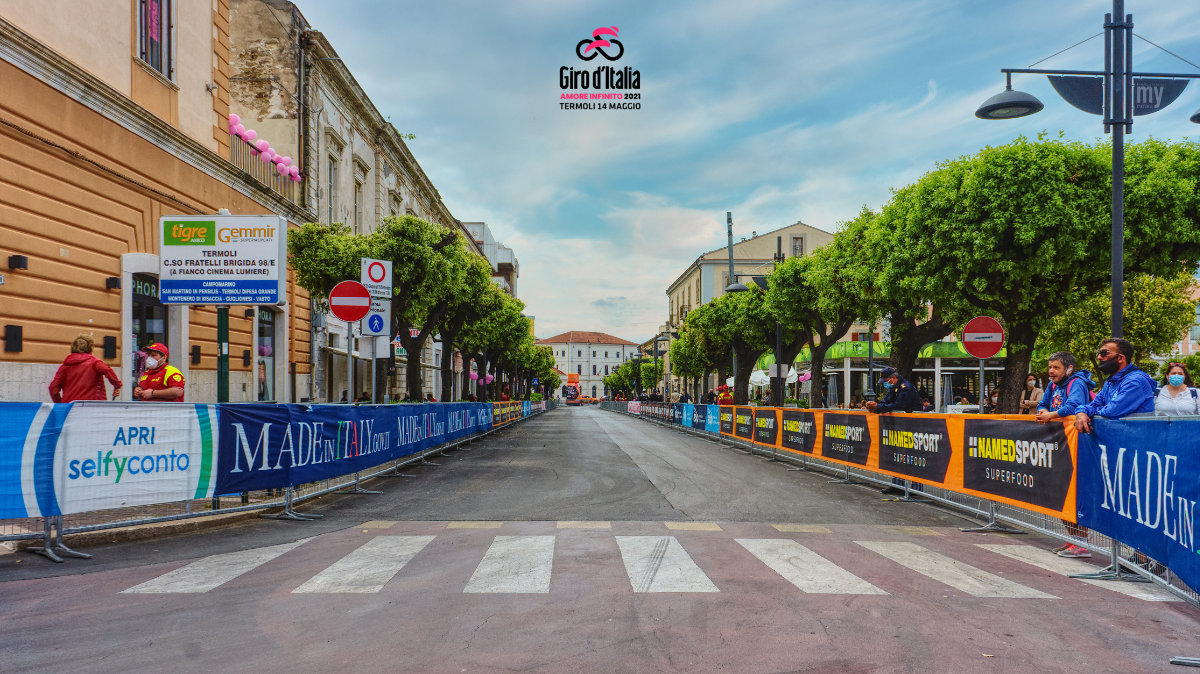 Giro d’Italia, Termoli: "Carovana Rosa" in Piazza Vittorio Veneto - myNews Termoli e Molise